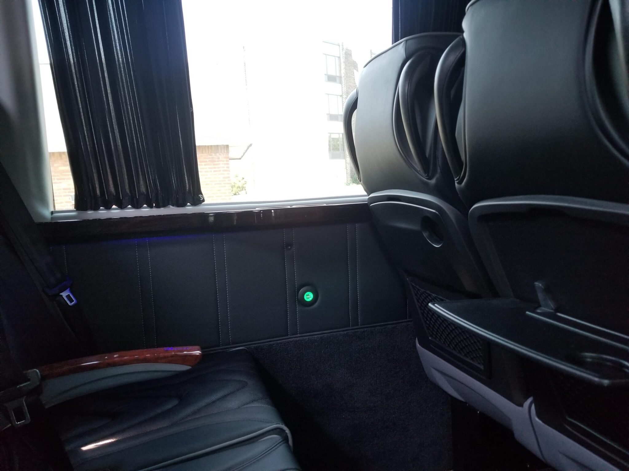 39 Passenger Mini Coach Bus - Charter Bus Chicago