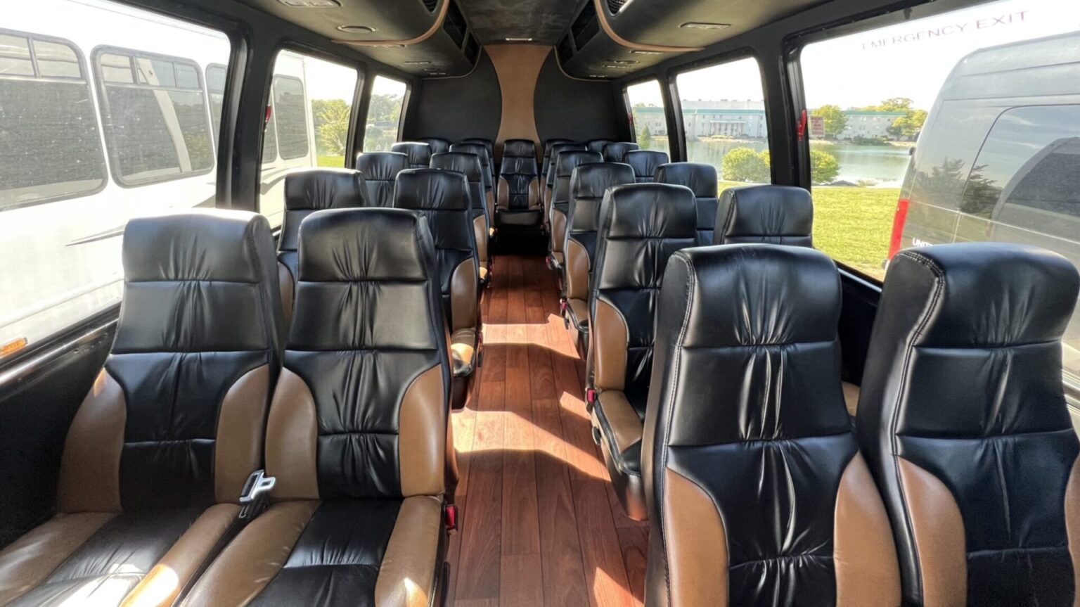 Mini Bus 25 Passenger - Charter Bus Chicago